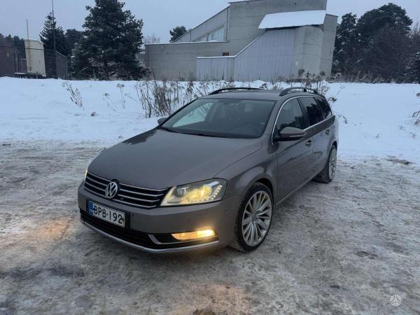 Brown Volkswagen Passat 2011 in Vilnius, with an engine capacity of 1.97 L and mileage of 490 thousand km for 3700 €, photo 1 on AUTOMOTO.COM.LV