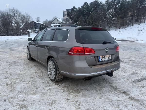 Brown Volkswagen Passat 2011 in Vilnius, with an engine capacity of 1.97 L and mileage of 490 thousand km for 3700 €, photo 4 on AUTOMOTO.COM.LV