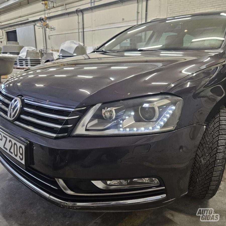 Brūns Volkswagen Passat 2011 Kauņa, ar dzinēja tilpumu 2.00 L un nobraukumu 194 tūkst. km par 4650 €, foto 21 vietnē AUTOMOTO.COM.LV