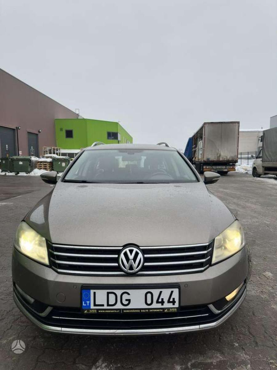 Brūns Volkswagen Passat 2011 Kauņa, ar dzinēja tilpumu 2.00 L un nobraukumu 308 tūkst. km par 4300 €, foto 2 vietnē AUTOMOTO.COM.LV