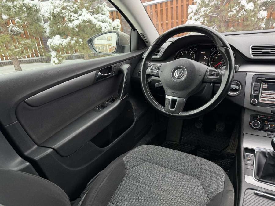Brūns Volkswagen Passat 2011 Alīta, ar dzinēja tilpumu 1.40 L un nobraukumu 247 tūkst. km par 3750 €, foto 23 vietnē AUTOMOTO.COM.LV