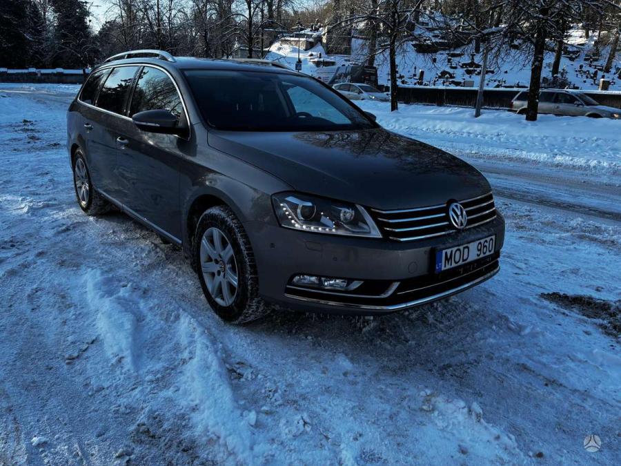 Brūns Volkswagen Passat 2011 Viļņa, ar dzinēja tilpumu 1.97 L un nobraukumu 179 tūkst. km par 7500 €, foto 1 vietnē AUTOMOTO.COM.LV