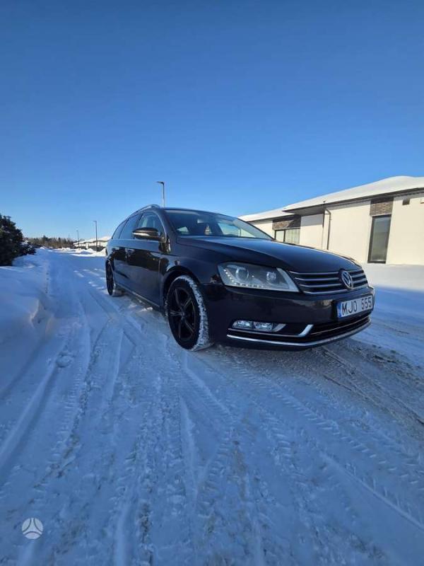 Brūns Volkswagen Passat 2011 Kauņa, ar dzinēja tilpumu 1.97 L un nobraukumu 304 tūkst. km par 3600 €, foto 4 vietnē AUTOMOTO.COM.LV
