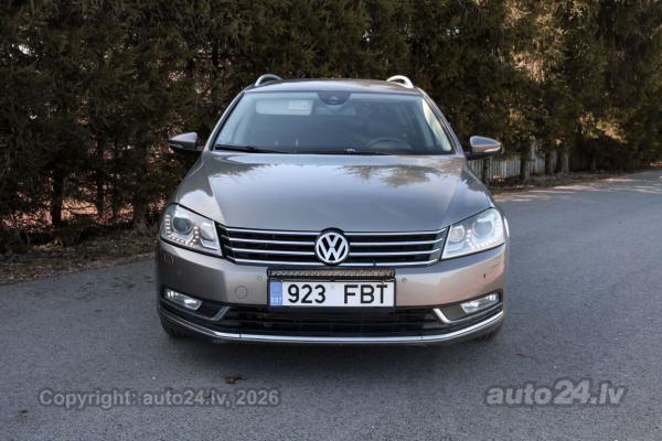 Brown Volkswagen Passat 2011 in Tallinn, with an engine capacity of 2.00 L and mileage of 379 thousand km for 4999 €, photo 4 on AUTOMOTO.COM.LV