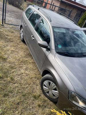 Brown Volkswagen Passat 2011 in Paide, with an engine capacity of 1.60 L and mileage of 381 thousand km for 3600 €, photo 3 on AUTOMOTO.COM.LV