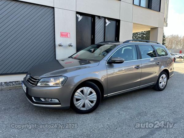 Brown Volkswagen Passat 2011 in Tartu, with an engine capacity of 1.60 L and mileage of 370 thousand km for 4799 €, photo 3 on AUTOMOTO.COM.LV