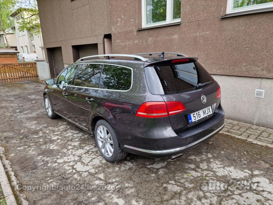 Brown Volkswagen Passat 2011 in Tallinn, with an engine capacity of 2.00 L and mileage of 201 thousand km for 6990 €, photo 11 on AUTOMOTO.COM.LV