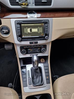 Brown Volkswagen Passat 2011 in Tallinn, with an engine capacity of 2.00 L and mileage of 201 thousand km for 6990 €, photo 13 on AUTOMOTO.COM.LV