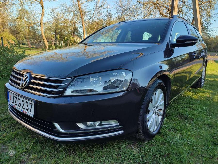 Brūns Volkswagen Passat 2011 Kaišiadorys, ar dzinēja tilpumu 1.97 L un nobraukumu 307 tūkst. km par 3650 €, foto 1 vietnē AUTOMOTO.COM.LV
