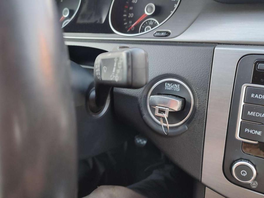 Brūns Volkswagen Passat 2011 Kaišiadorys, ar dzinēja tilpumu 1.97 L un nobraukumu 307 tūkst. km par 3650 €, foto 15 vietnē AUTOMOTO.COM.LV