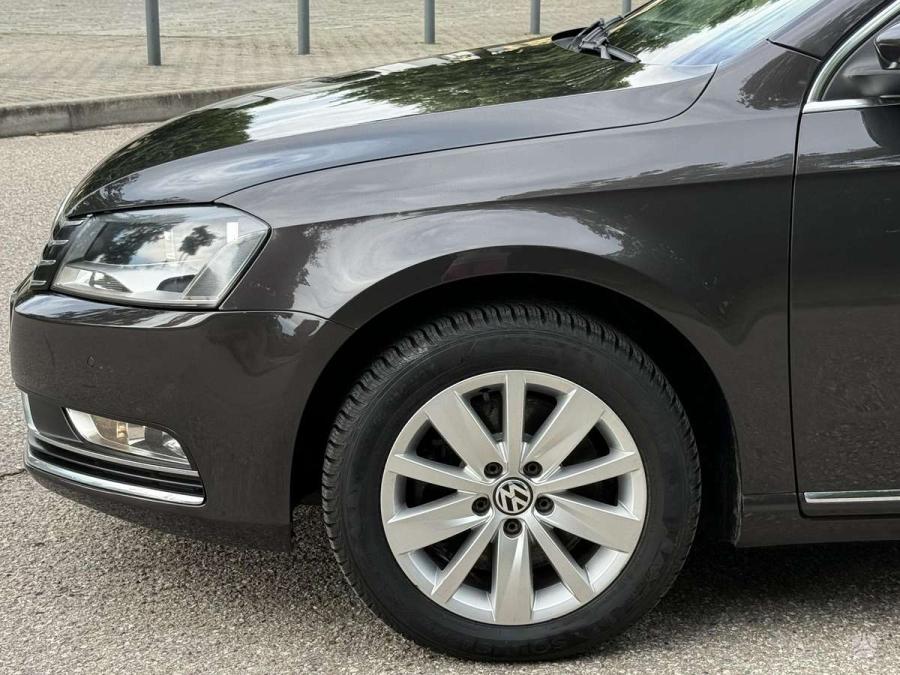 Brūns Volkswagen Passat 2011 Raseiniai, ar dzinēja tilpumu 1.97 L un nobraukumu 263 tūkst. km par 4990 €, foto 15 vietnē AUTOMOTO.COM.LV