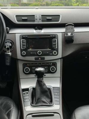 Brūns Volkswagen Passat 2011 Raseiniai, ar dzinēja tilpumu 1.97 L un nobraukumu 263 tūkst. km par 4990 €, foto 19 vietnē AUTOMOTO.COM.LV