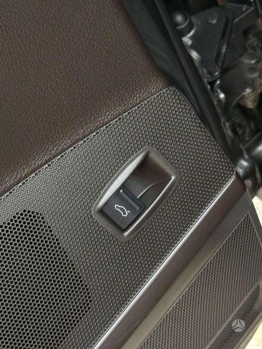Brūns Volkswagen Passat 2011 Raseiniai, ar dzinēja tilpumu 1.97 L un nobraukumu 263 tūkst. km par 4990 €, foto 30 vietnē AUTOMOTO.COM.LV