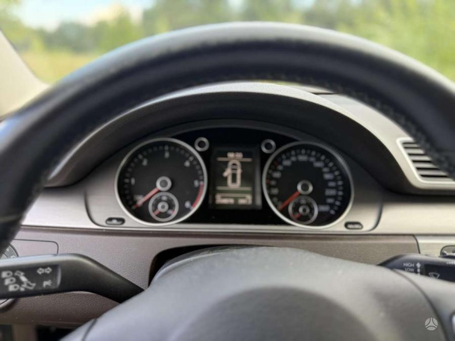 Brūns Volkswagen Passat 2011 Utena, ar dzinēja tilpumu 1.60 L un nobraukumu 250 tūkst. km par 4950 €, foto 14 vietnē AUTOMOTO.COM.LV