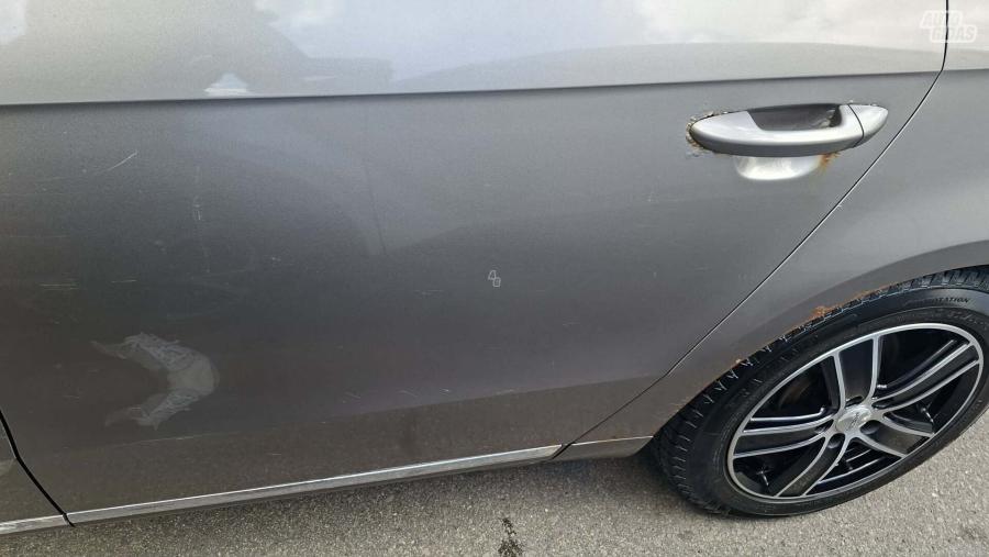 Коричневый Фольксваген Пассат 2011 в Паневежис, объемом двигателя 2.00 л и пробегом 342 тыс. км за 3300 €, фото 7 на AUTOMOTO.COM.LV