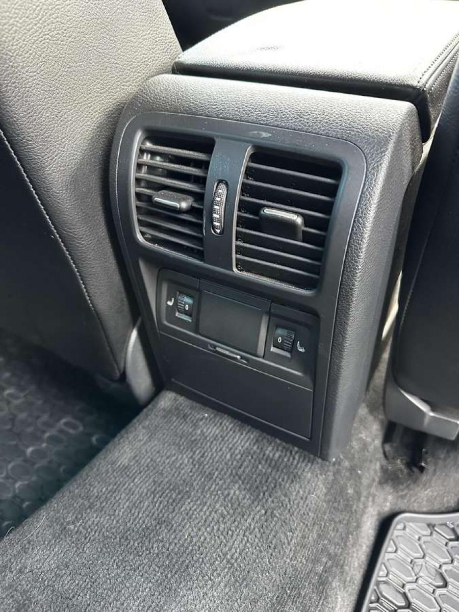Brūns Volkswagen Passat 2011 Kauņa, ar dzinēja tilpumu 1.97 L un nobraukumu 285 tūkst. km par 5700 €, foto 16 vietnē AUTOMOTO.COM.LV