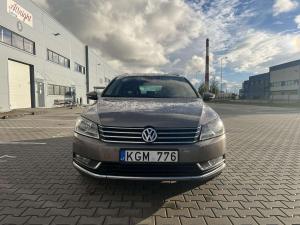 Brown Volkswagen Passat 2011 in Klaipeda, with an engine capacity of 1.97 L and mileage of 359 thousand km for 5000 €, photo 3 on AUTOMOTO.COM.LV