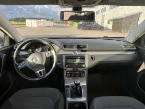 Brown Volkswagen Passat 2011 in Klaipeda, with an engine capacity of 1.97 L and mileage of 359 thousand km for 5000 €, photo 11 on AUTOMOTO.COM.LV