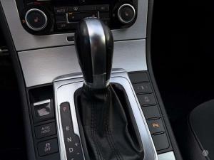 Brown Volkswagen Passat 2011 in Kaunas, with an engine capacity of 1.97 L and mileage of 285 thousand km for 5500 €, photo 11 on AUTOMOTO.COM.LV