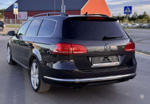 Brown Volkswagen Passat 2011 in Siauliai, with an engine capacity of 1.97 L and mileage of 297 thousand km for 5200 €, photo 8 on AUTOMOTO.COM.LV