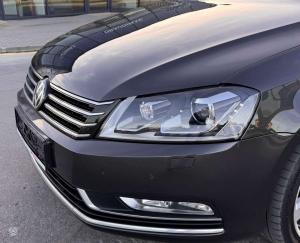 Brown Volkswagen Passat 2011 in Siauliai, with an engine capacity of 1.97 L and mileage of 297 thousand km for 5200 €, photo 15 on AUTOMOTO.COM.LV