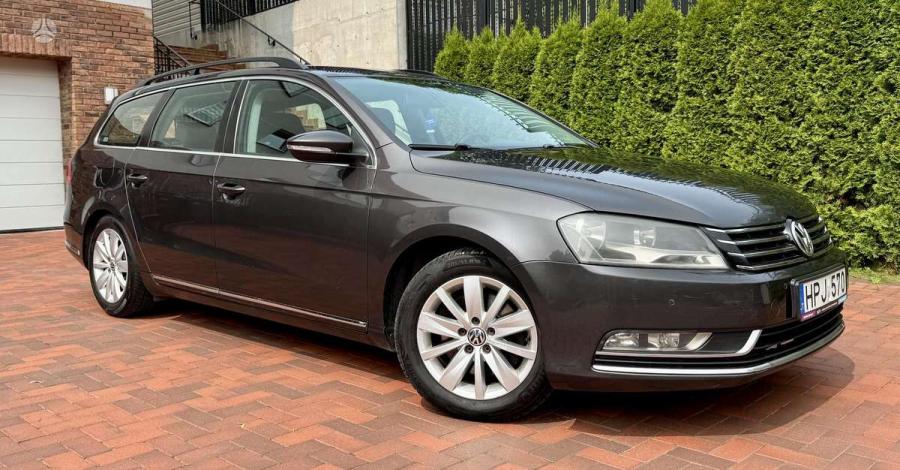 Brown Volkswagen Passat 2011 in Vilnius, with an engine capacity of 1.97 L and mileage of 500 thousand km for 3750 €, photo 3 on AUTOMOTO.COM.LV