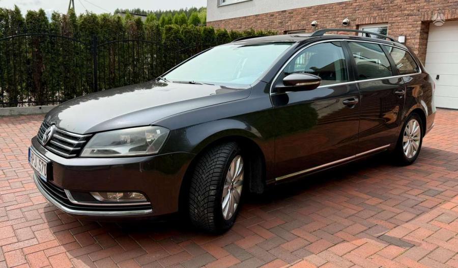 Brown Volkswagen Passat 2011 in Vilnius, with an engine capacity of 1.97 L and mileage of 500 thousand km for 3750 €, photo 4 on AUTOMOTO.COM.LV