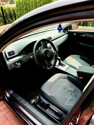 Brown Volkswagen Passat 2011 in Vilnius, with an engine capacity of 1.97 L and mileage of 500 thousand km for 3750 €, photo 12 on AUTOMOTO.COM.LV