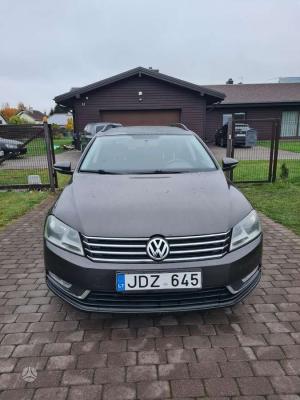 Brown Volkswagen Passat 2012 in Kaisiadorys, with an engine capacity of 1.97 L and mileage of 330 thousand km for 4499 €, photo  on AUTOMOTO.COM.LV