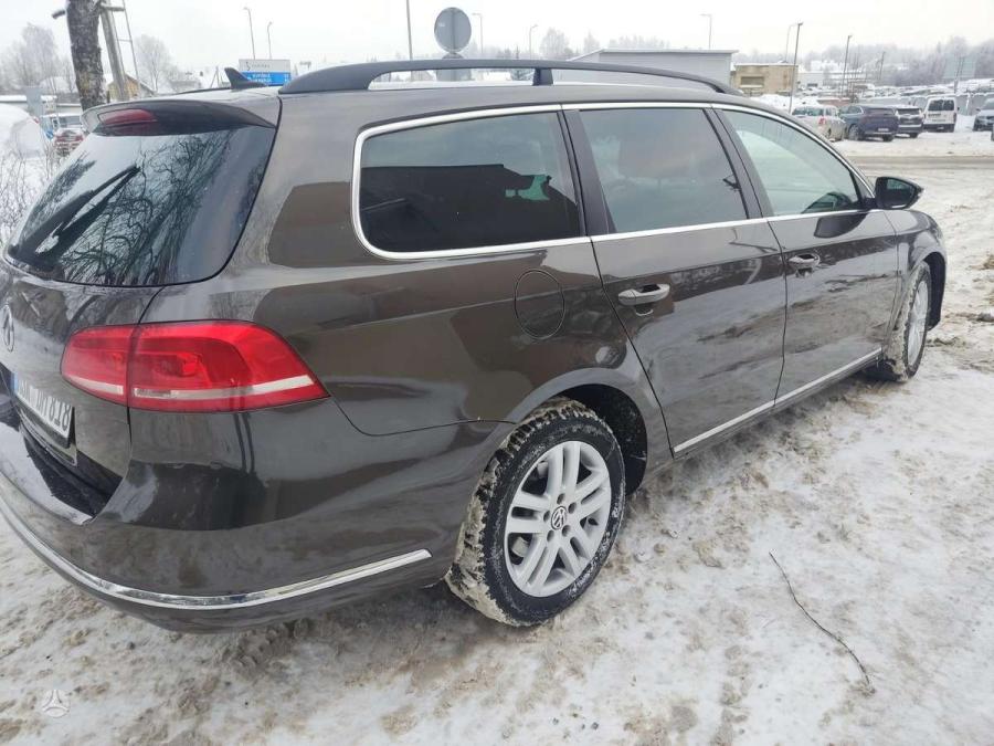 Brūns Volkswagen Passat 2012 Utena, ar dzinēja tilpumu 1.97 L un nobraukumu 290 tūkst. km par 4950 €, foto 10 vietnē AUTOMOTO.COM.LV