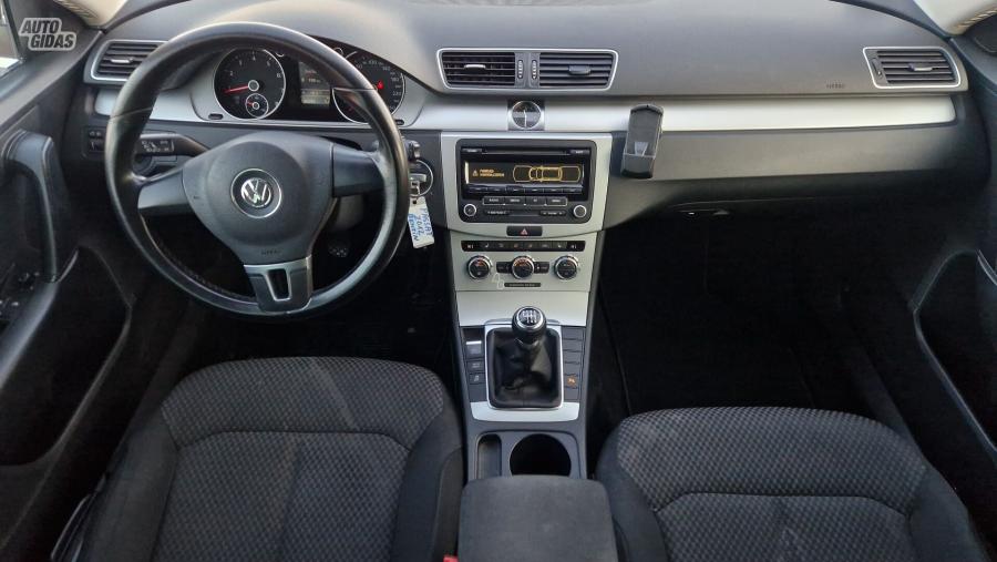 Brūns Volkswagen Passat 2012 Marijampole, ar dzinēja tilpumu 1.40 L un nobraukumu 156 tūkst. km par 5290 €, foto 14 vietnē AUTOMOTO.COM.LV