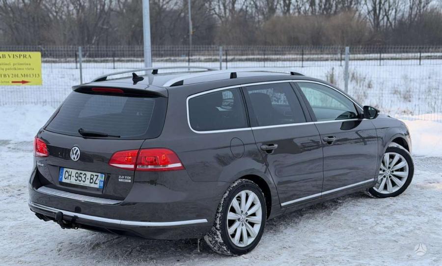 Brown Volkswagen Passat 2012 in Taurage, with an engine capacity of 1.97 L and mileage of 268 thousand km for 4800 €, photo 21 on AUTOMOTO.COM.LV