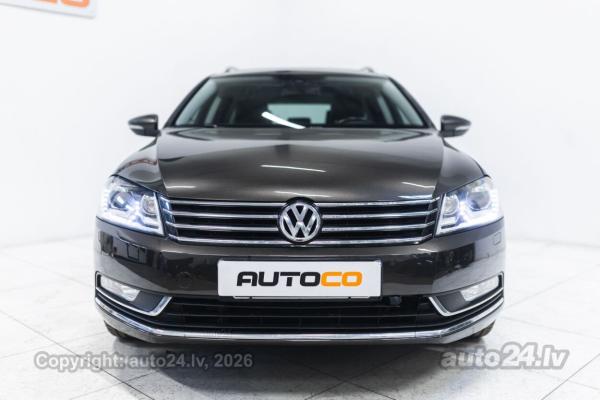 Brown Volkswagen Passat 2012 in Tallinn, with an engine capacity of 1.40 L and mileage of 251 thousand km for 6699 €, photo 3 on AUTOMOTO.COM.LV
