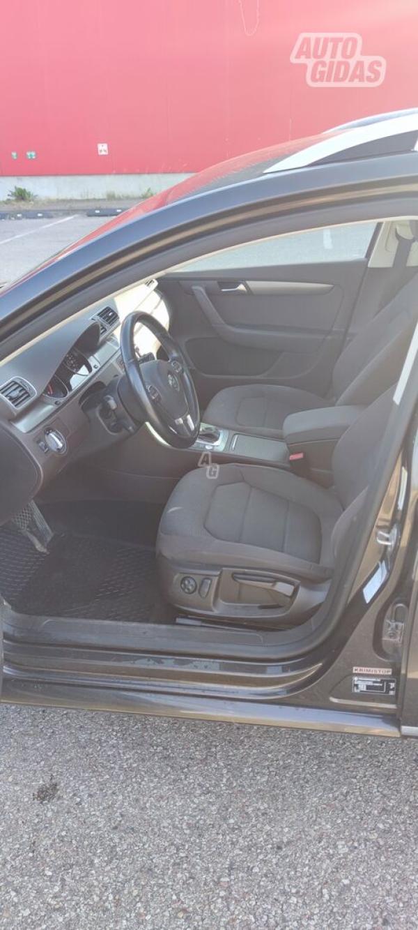 Brūns Volkswagen Passat 2012 Viļņa, ar dzinēja tilpumu 2.00 L un nobraukumu 244 tūkst. km par 3350 €, foto 9 vietnē AUTOMOTO.COM.LV
