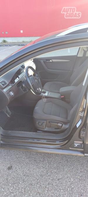 Brūns Volkswagen Passat 2012 Viļņa, ar dzinēja tilpumu 2.00 L un nobraukumu 244 tūkst. km par 3350 €, foto 10 vietnē AUTOMOTO.COM.LV