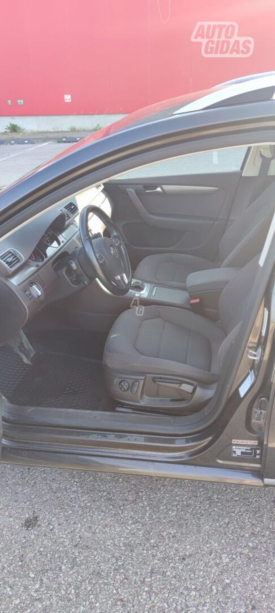 Brūns Volkswagen Passat 2012 Viļņa, ar dzinēja tilpumu 2.00 L un nobraukumu 244 tūkst. km par 3350 €, foto 10 vietnē AUTOMOTO.COM.LV