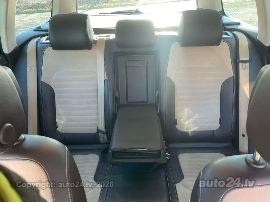 Brown Volkswagen Passat 2012 in Tallinn, with an engine capacity of 2.00 L and mileage of 0 thousand km for 5400 €, photo 8 on AUTOMOTO.COM.LV