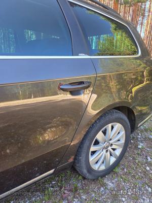 Brūns Volkswagen Passat 2012 Tallina, ar dzinēja tilpumu 2.00 L un nobraukumu 266 tūkst. km par 4500 €, foto 4 vietnē AUTOMOTO.COM.LV