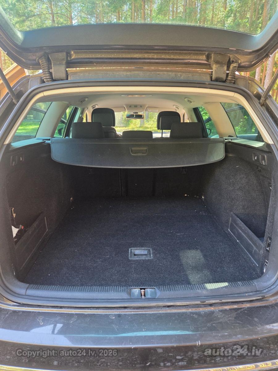 Brūns Volkswagen Passat 2012 Tallina, ar dzinēja tilpumu 2.00 L un nobraukumu 266 tūkst. km par 4500 €, foto 11 vietnē AUTOMOTO.COM.LV