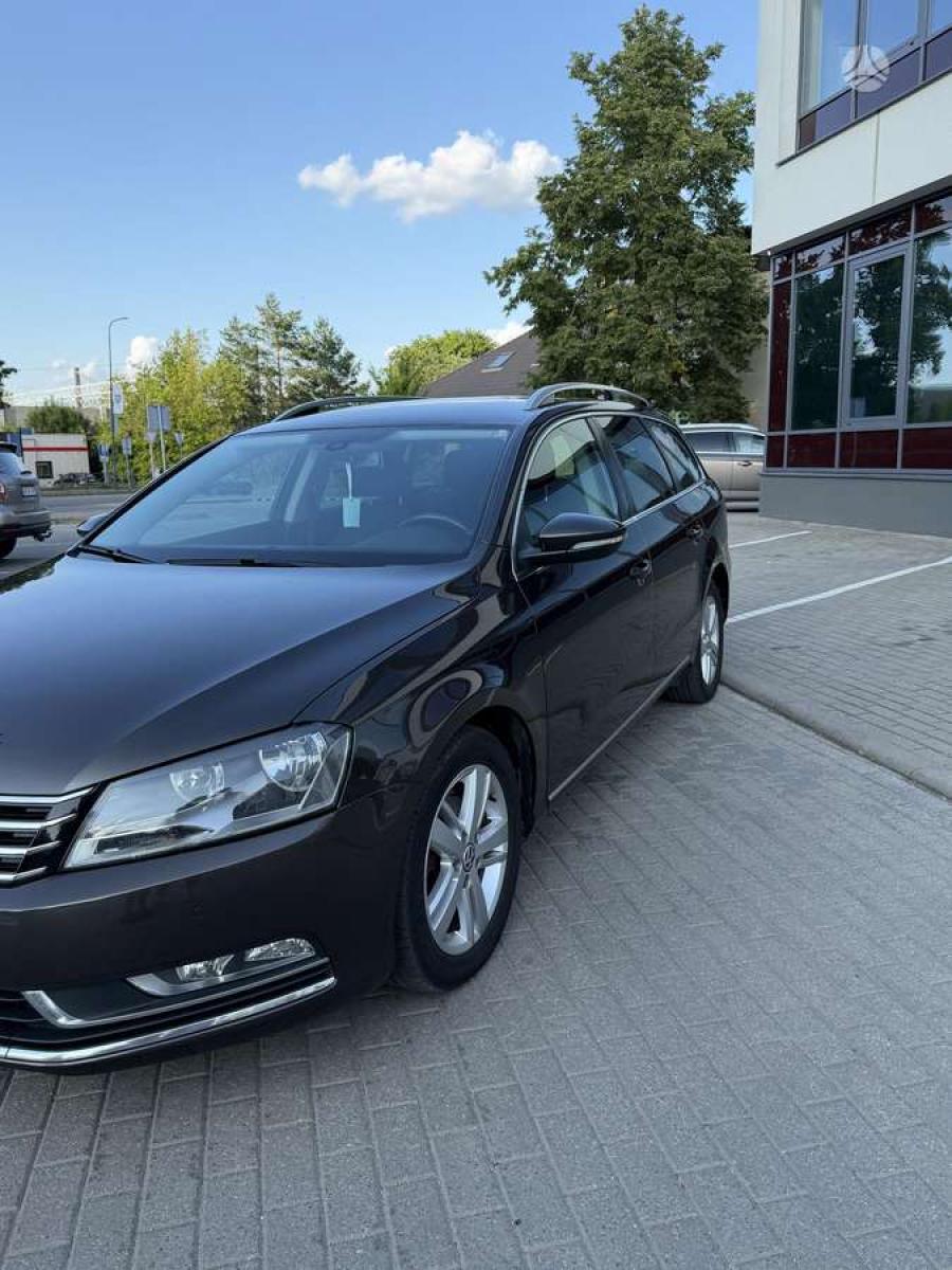 Brūns Volkswagen Passat 2012 Kaišiadorys, ar dzinēja tilpumu 1.97 L un nobraukumu 358 tūkst. km par 5299 €, foto 3 vietnē AUTOMOTO.COM.LV