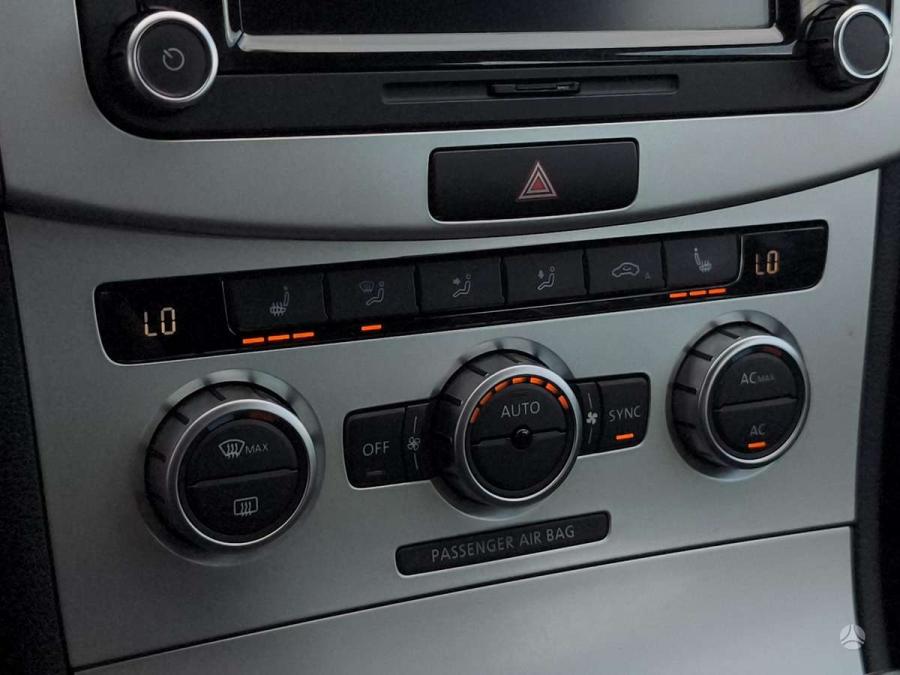 Brūns Volkswagen Passat 2012 Kauņa, ar dzinēja tilpumu 2.00 L un nobraukumu 296 tūkst. km par 5499 €, foto 17 vietnē AUTOMOTO.COM.LV