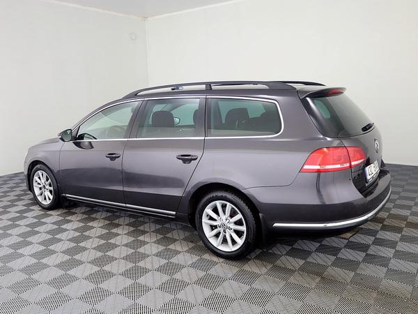 Brūns Volkswagen Passat 2012 Tallina, ar dzinēja tilpumu 1.80 L un nobraukumu 343 tūkst. km par 2299 €, foto 4 vietnē AUTOMOTO.COM.LV