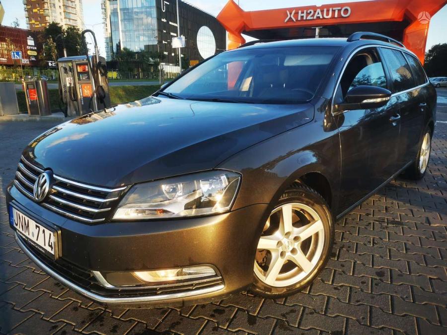 Brūns Volkswagen Passat 2012 Viļņa, ar dzinēja tilpumu 1.60 L un nobraukumu 333 tūkst. km par 4888 €, foto 4 vietnē AUTOMOTO.COM.LV