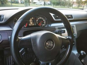 Brūns Volkswagen Passat 2012 Viļņa, ar dzinēja tilpumu 1.60 L un nobraukumu 333 tūkst. km par 4888 €, foto 6 vietnē AUTOMOTO.COM.LV