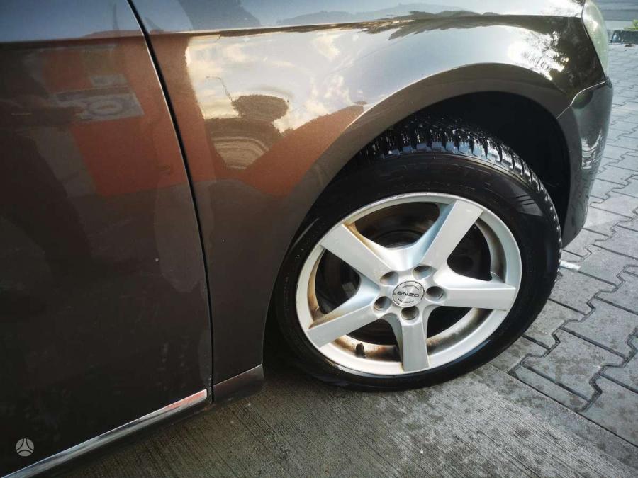 Brūns Volkswagen Passat 2012 Viļņa, ar dzinēja tilpumu 1.60 L un nobraukumu 333 tūkst. km par 4888 €, foto 11 vietnē AUTOMOTO.COM.LV