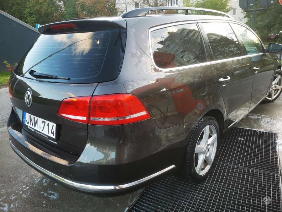 Brūns Volkswagen Passat 2012 Viļņa, ar dzinēja tilpumu 1.60 L un nobraukumu 333 tūkst. km par 4888 €, foto 14 vietnē AUTOMOTO.COM.LV