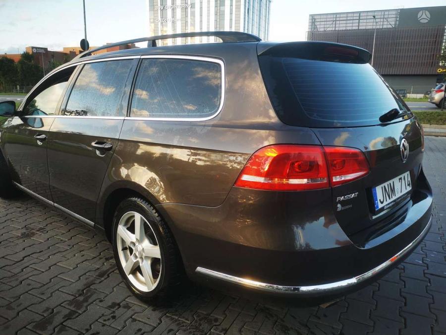 Brūns Volkswagen Passat 2012 Viļņa, ar dzinēja tilpumu 1.60 L un nobraukumu 333 tūkst. km par 4888 €, foto 20 vietnē AUTOMOTO.COM.LV