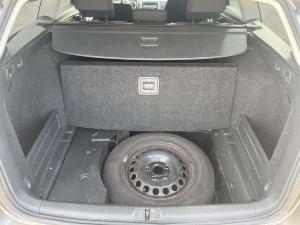 Brūns Volkswagen Passat 2012 Jonava, ar dzinēja tilpumu 1.57 L un nobraukumu 377 tūkst. km par 3999 €, foto 15 vietnē AUTOMOTO.COM.LV