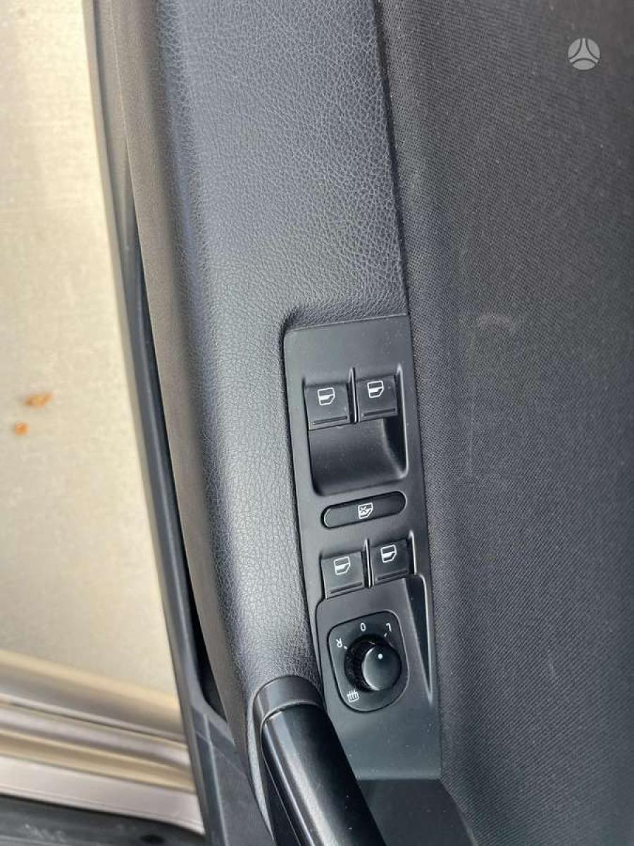Brūns Volkswagen Passat 2012 Jonava, ar dzinēja tilpumu 1.57 L un nobraukumu 377 tūkst. km par 3999 €, foto 16 vietnē AUTOMOTO.COM.LV
