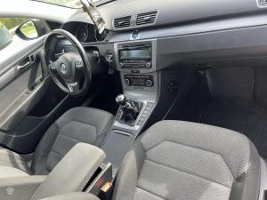 Brūns Volkswagen Passat 2012 Jonava, ar dzinēja tilpumu 1.57 L un nobraukumu 377 tūkst. km par 3999 €, foto 20 vietnē AUTOMOTO.COM.LV
